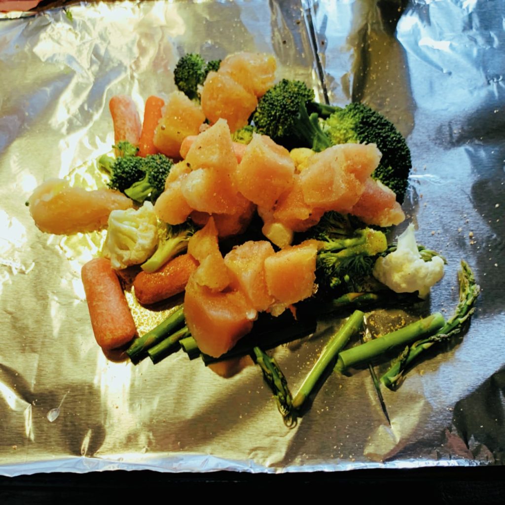 Individual Vegetable and Chicken Foil Packets: Grill & Campfire - Food ...